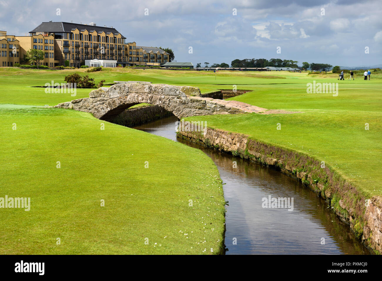 Swilken bridge hi-res stock photography and images - Alamy