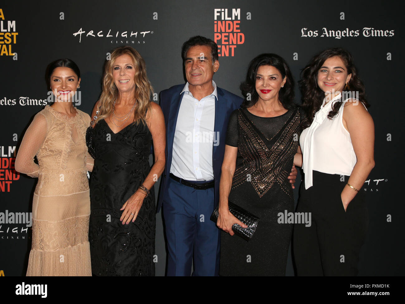 Tara Aghdashloo Manoto