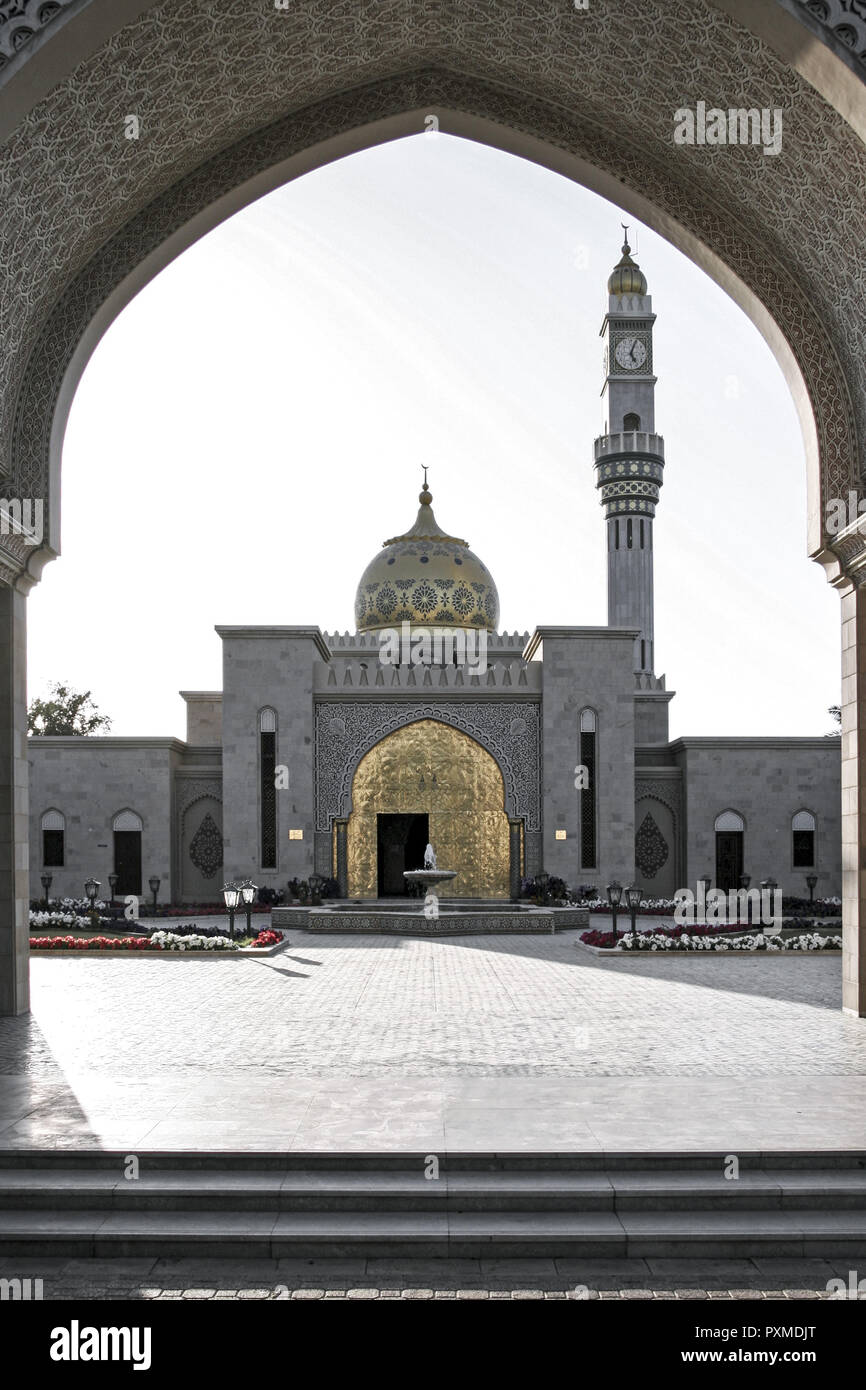 Oman, Zawawi Mosque in Muscat Stock Photo - Alamy