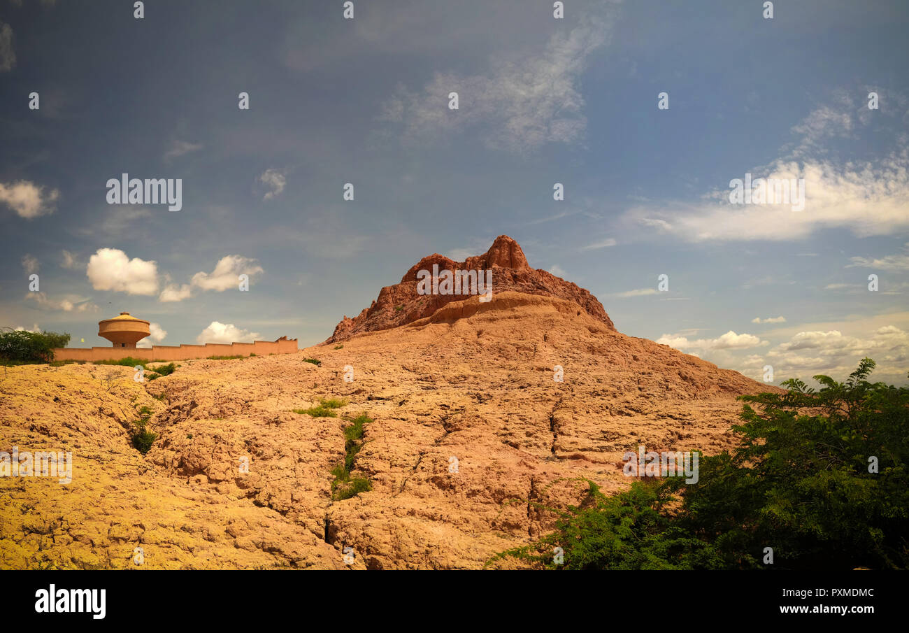 Sahel desert landscape hi-res stock photography and images - Alamy