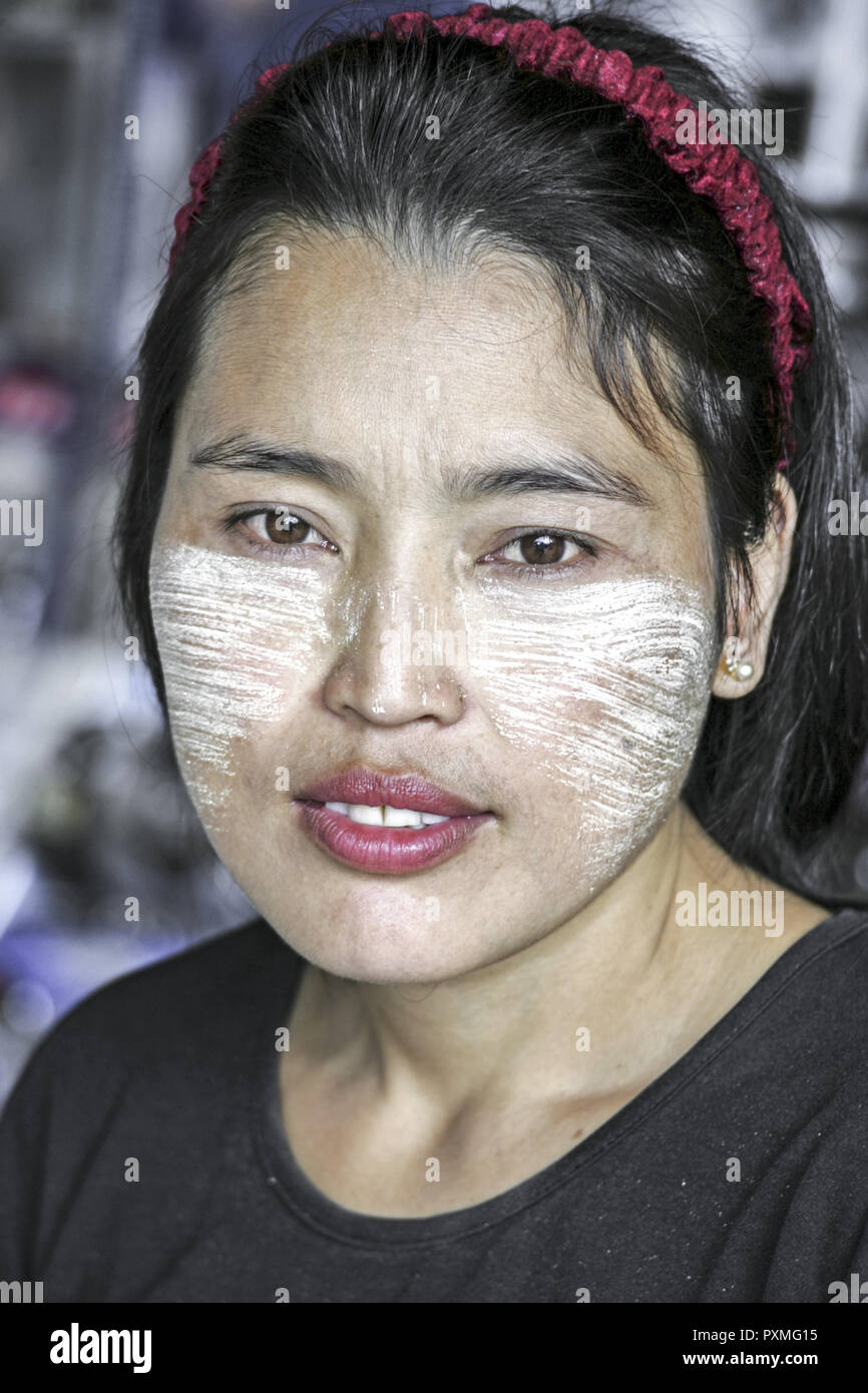 Goldenes Dreieck Mae Sai Chiang Rai Tachilek Nordthailand Grenze ...