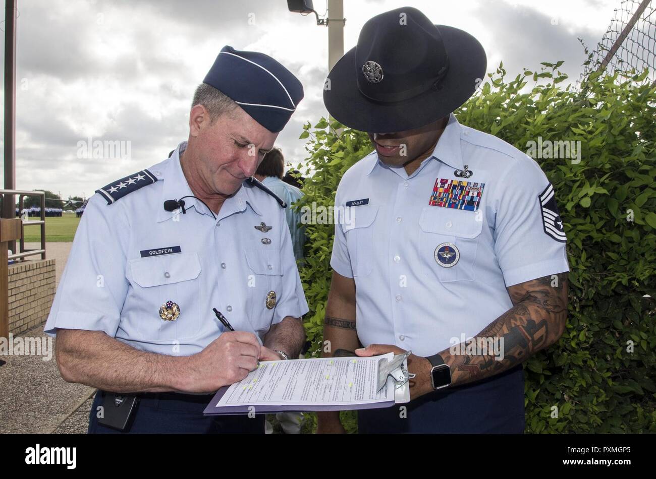 737th training group hi-res stock photography and images - Alamy