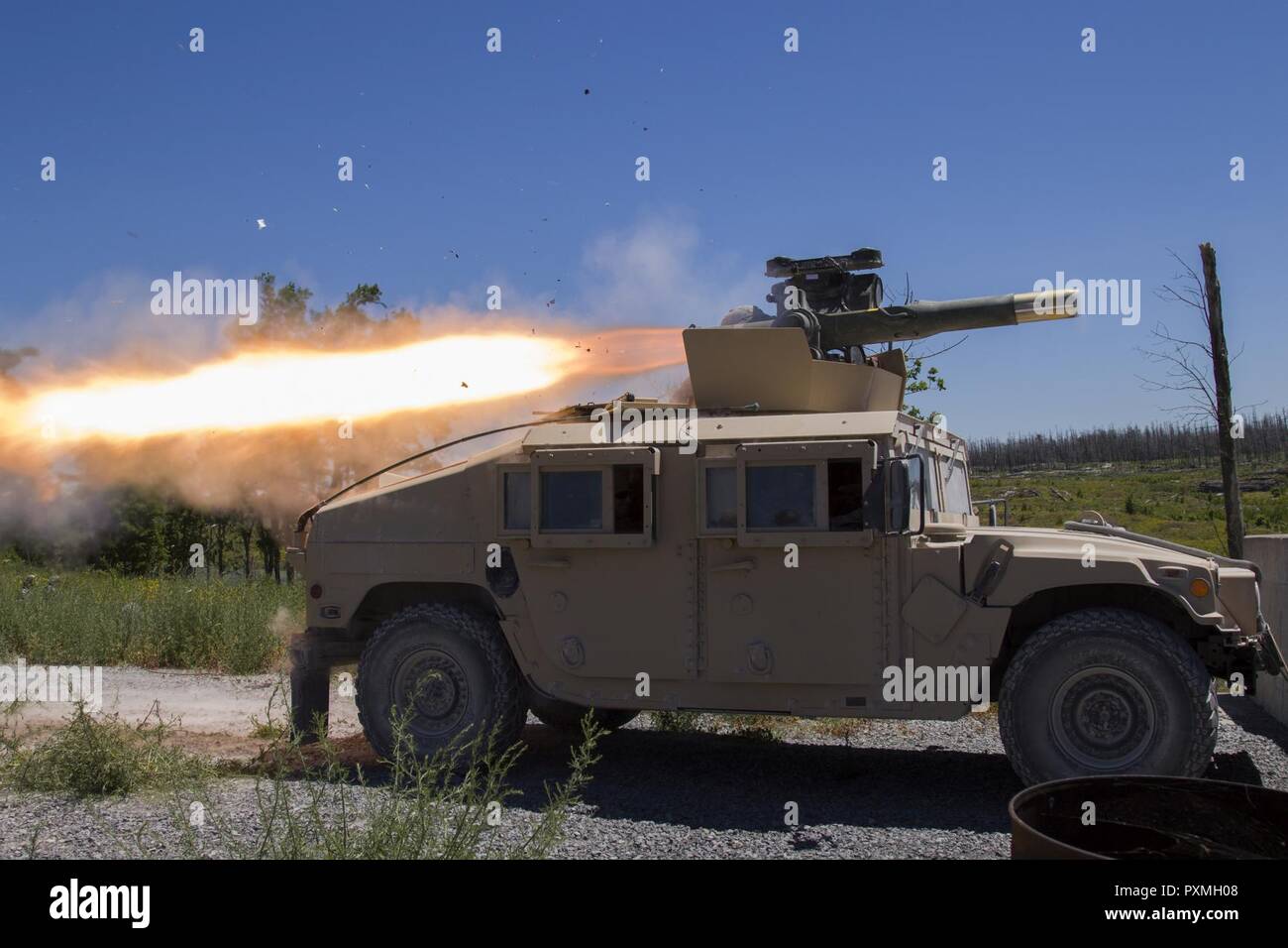 U.S. Soldiers with Bravo Troop, 1st Squadron, 172nd Cavalry Regiment ...