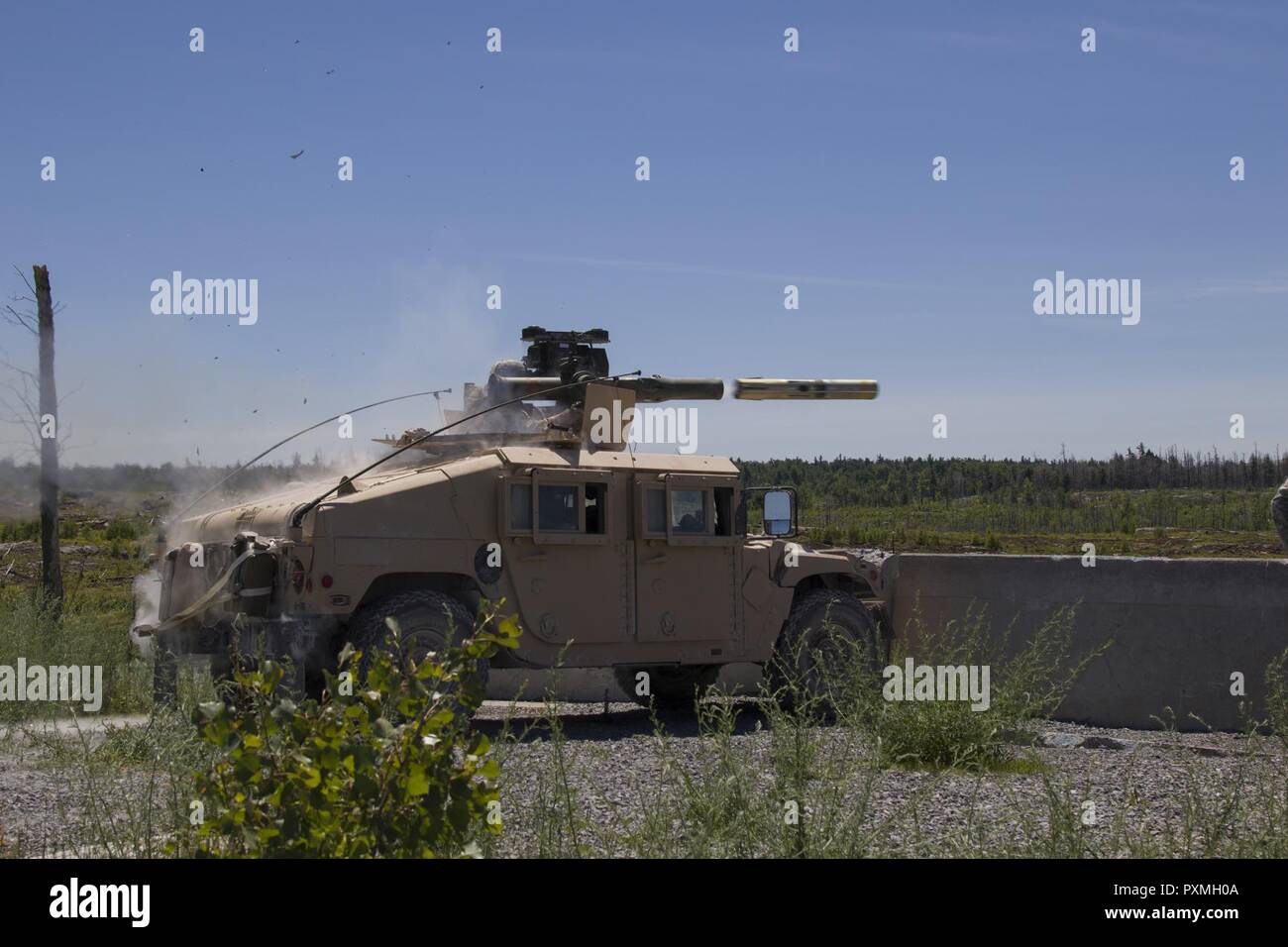 M136e1 at4 cs confined space light anti armor weapon hi-res stock ...