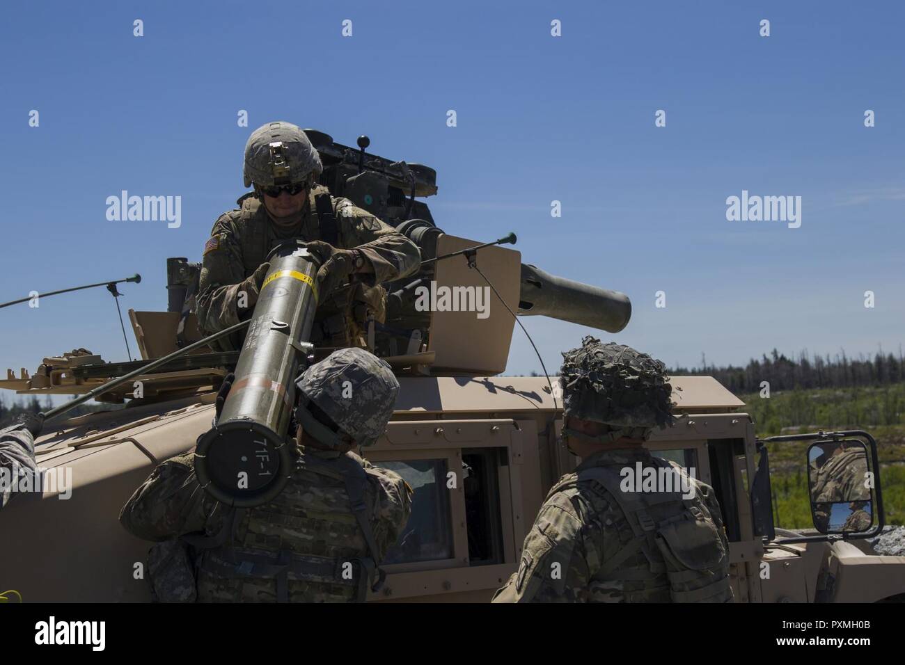 M136e1 at4 cs confined space light anti armor weapon hi-res stock ...