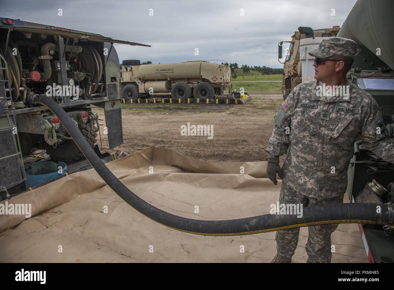 Army servicing point hi-res stock photography and images - Alamy