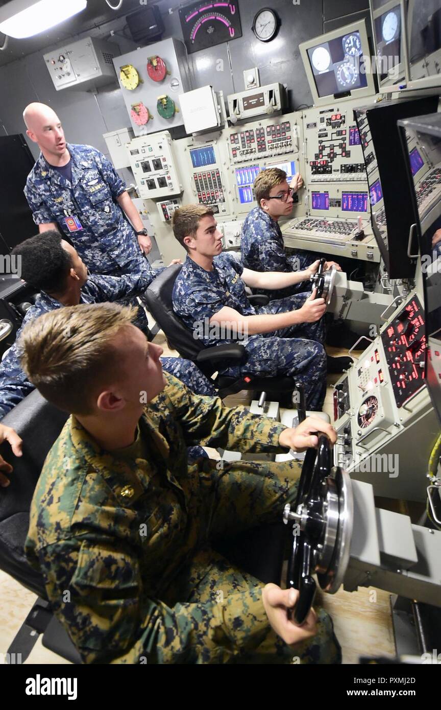 Slc submarine hi-res stock photography and images - Alamy