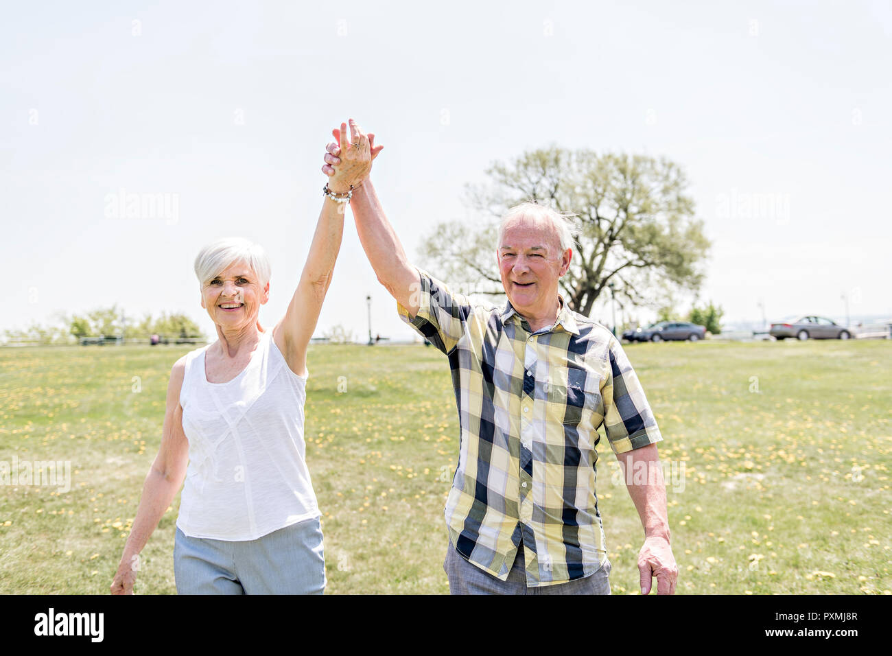 People having a good time outside hi-res stock photography and images ...