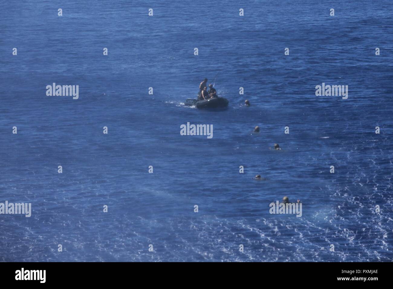 Marines with the 31st Marine Expeditionary Unit’s Amphibious ...