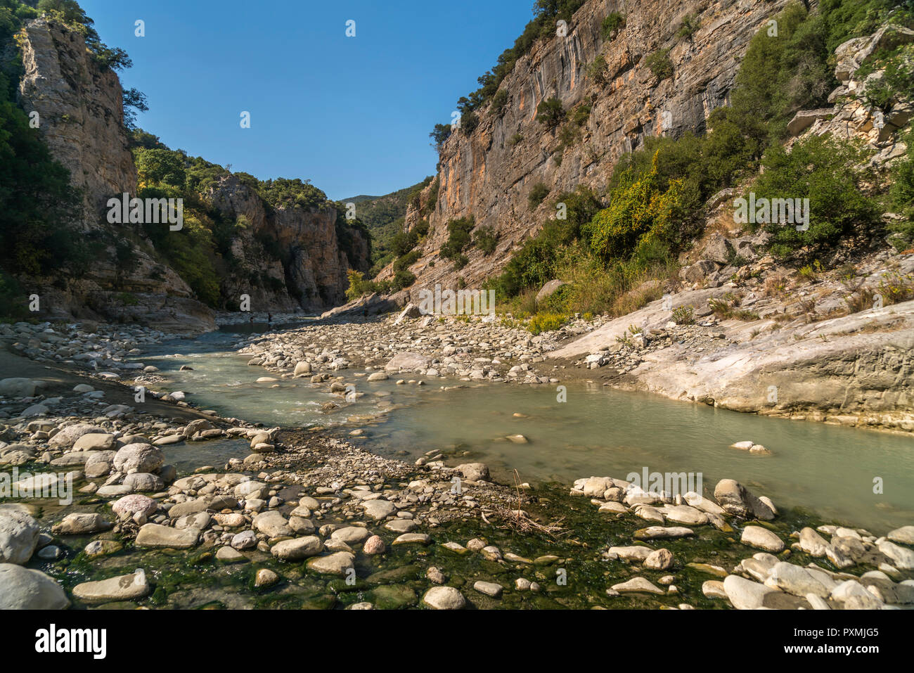 Lengarica Fluss und Schlucht in Benja bei Permet, Albanien, Europa ...