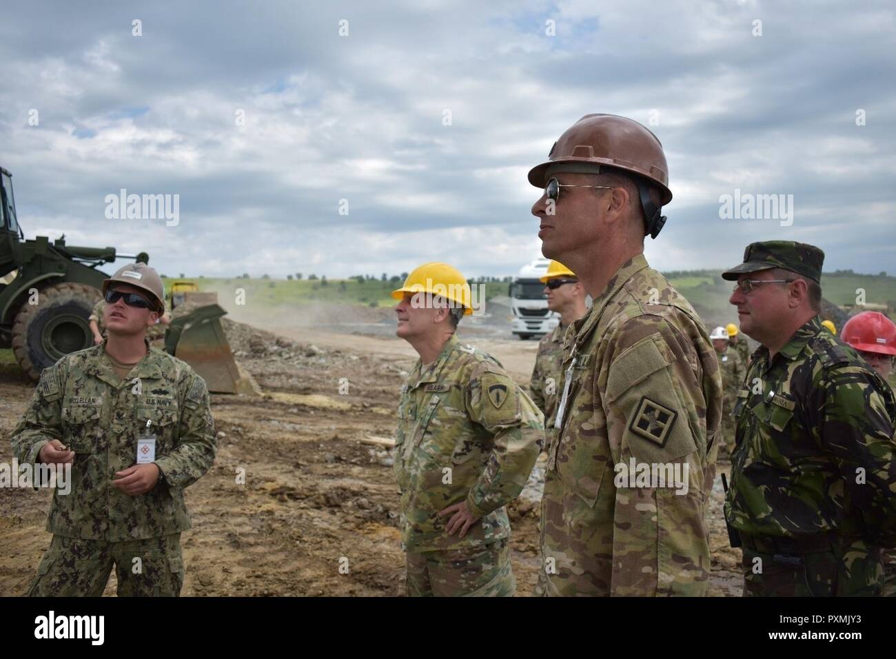 702nd brigade support battalion hi-res stock photography and images - Alamy