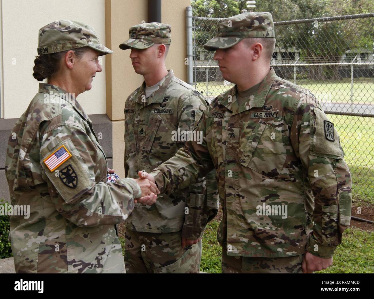 205th military intelligence battalion hi-res stock photography and ...