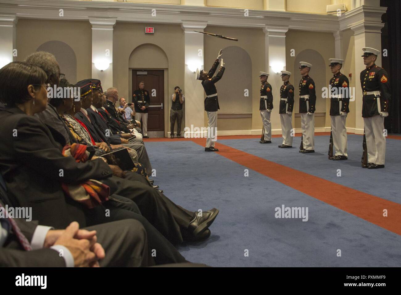 Us army barracks inspection hi-res stock photography and images - Alamy