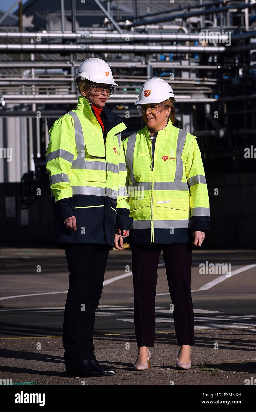 First Minister Nicola Sturgeon (right) talks with GlaxoSmithKline's ...