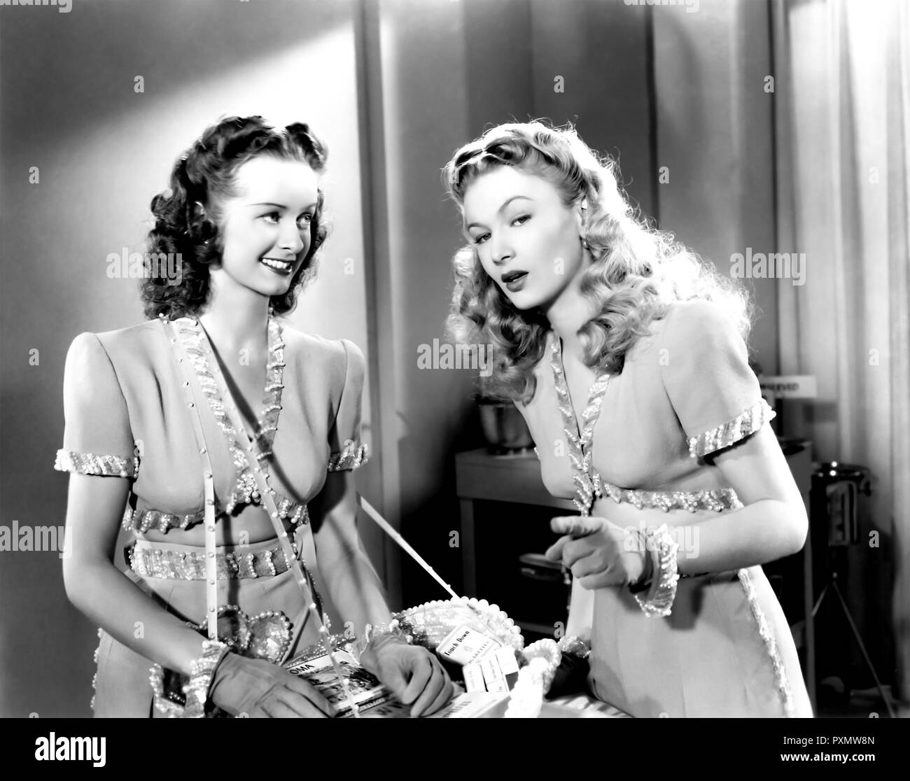 Noel Neill Pinup