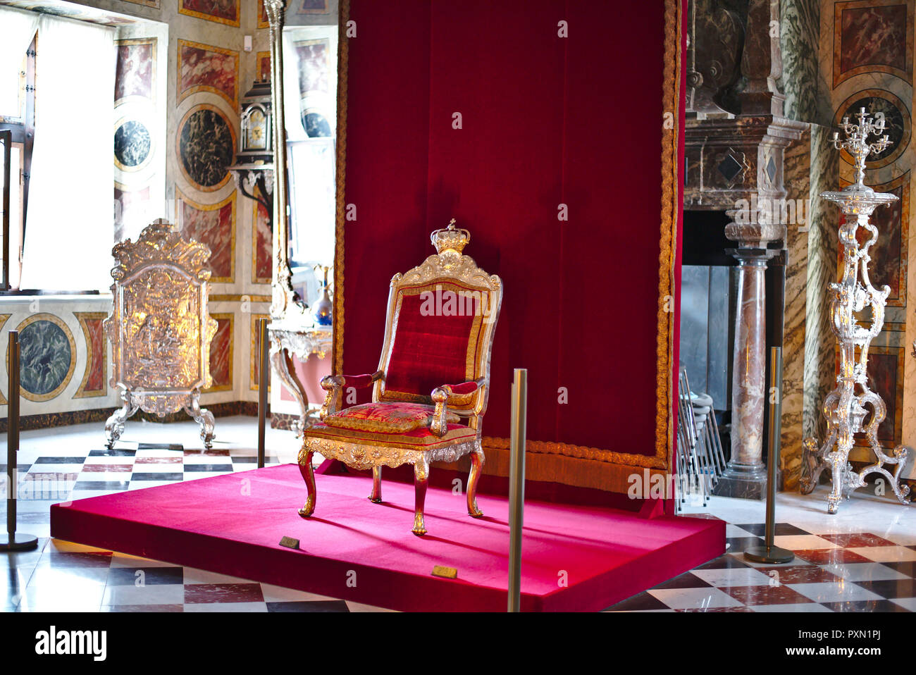 Interior throne room inside hi-res stock photography and images - Alamy