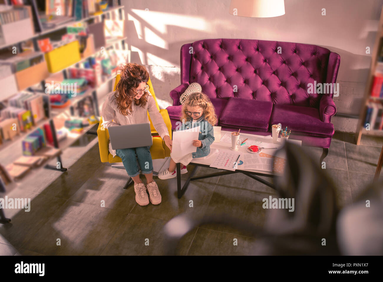 Family project hi-res stock photography and images - Alamy