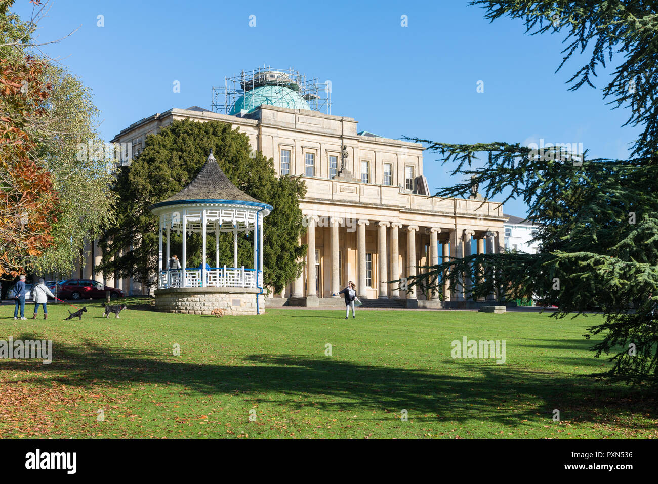 Pitville park hi-res stock photography and images - Alamy