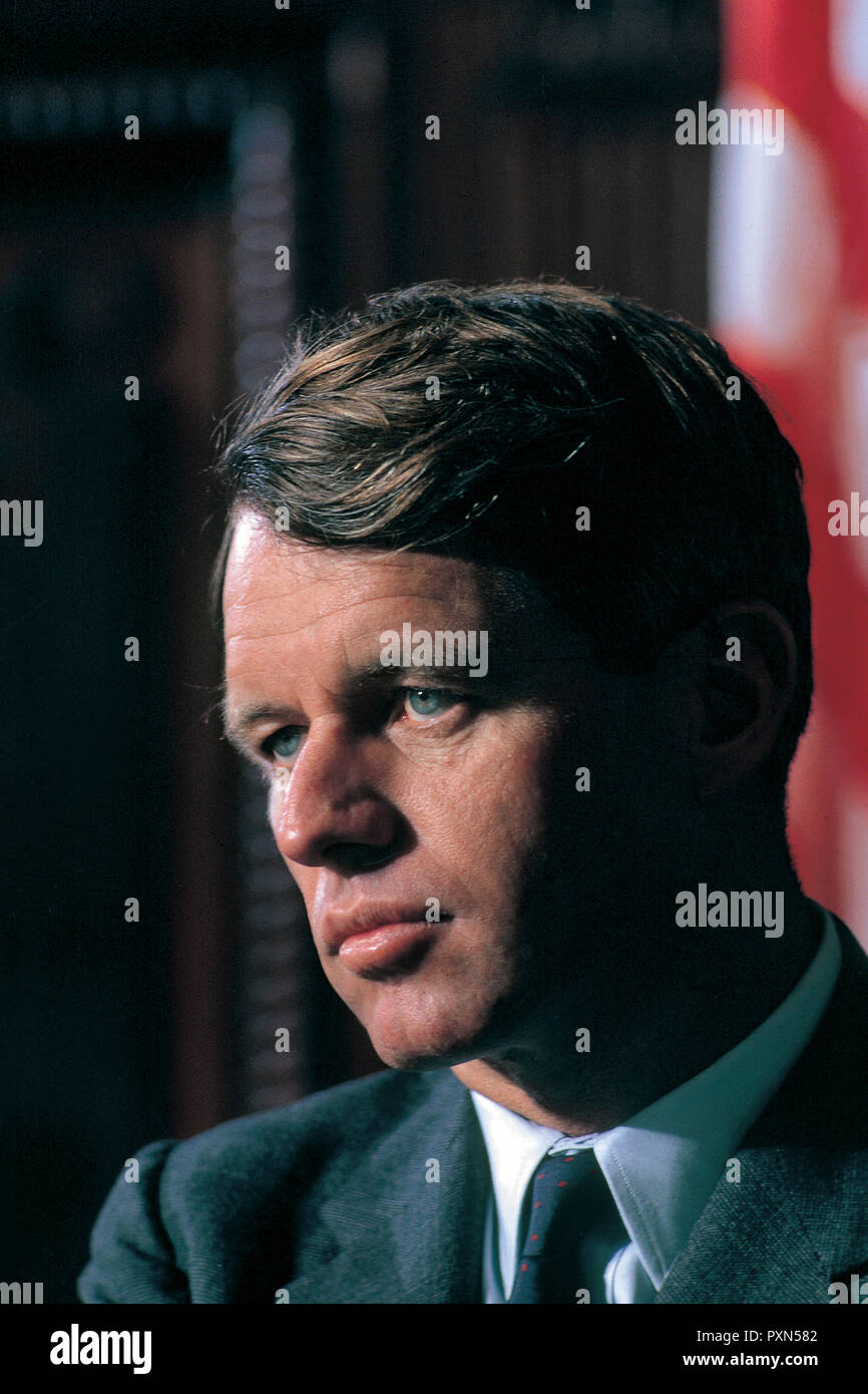 Kennedy robert hi-res stock photography and images - Alamy