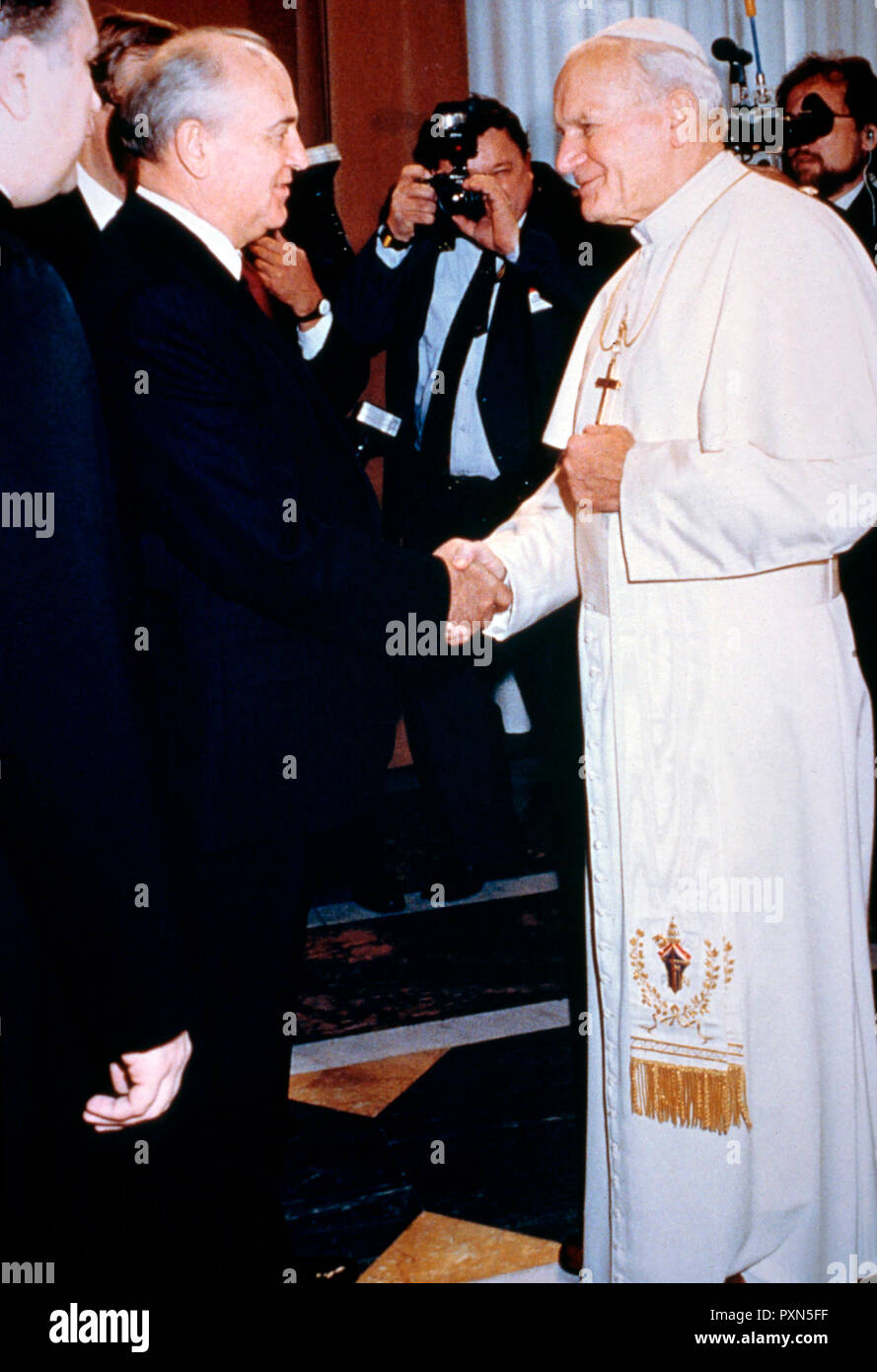 gorbachev, pope john paul II Stock Photo - Alamy