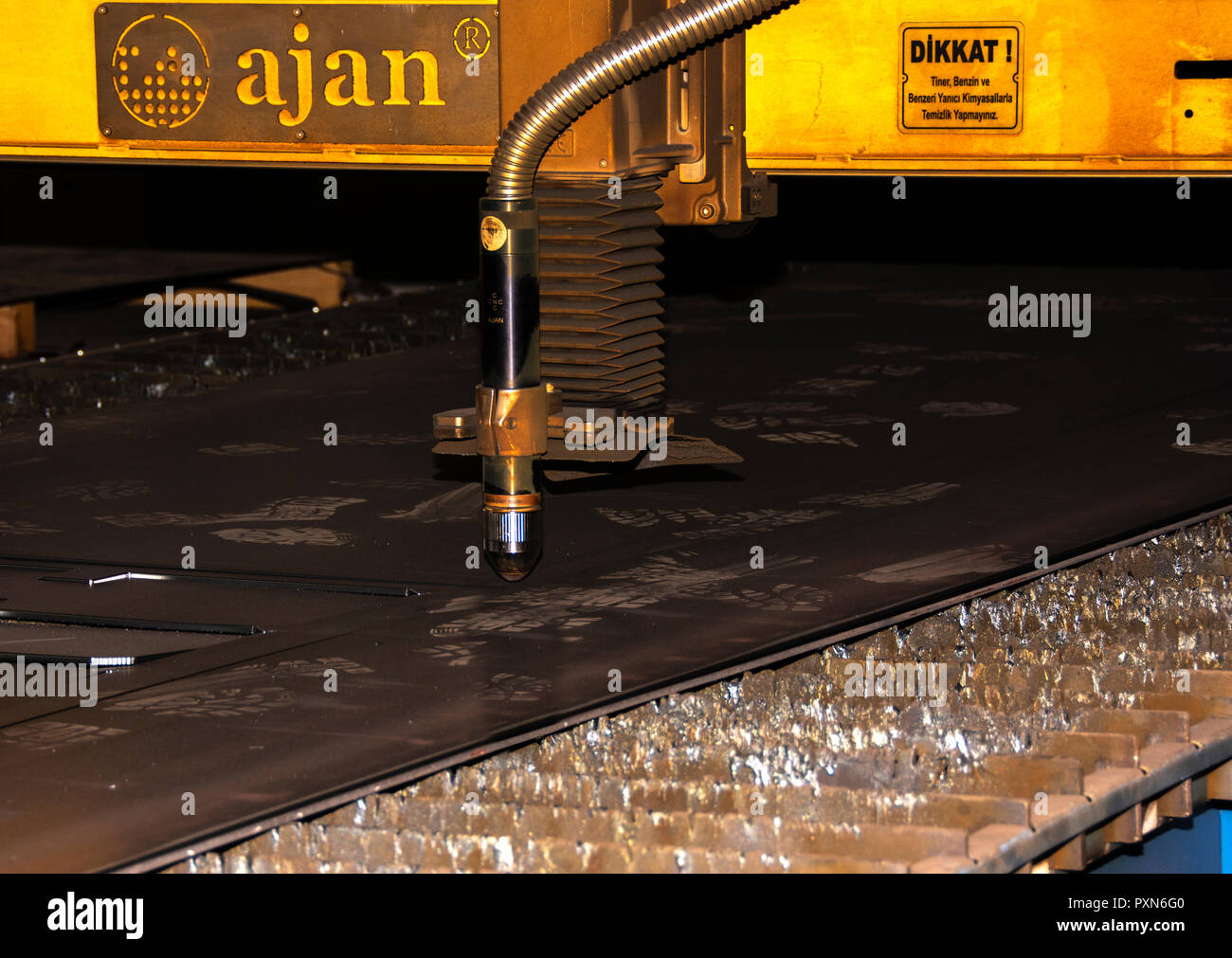 Chrome sheet hi-res stock photography and images - Alamy