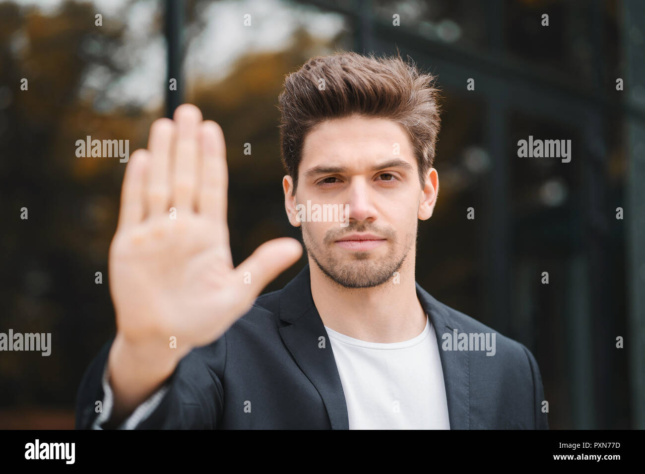Portrait actor suit glasses hi-res stock photography and images - Alamy