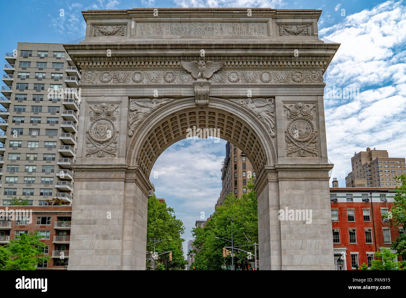 washington square arch detail new york city Stock Photo - Alamy
