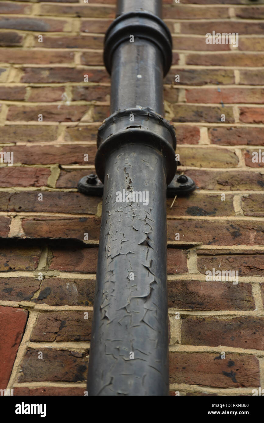 Clay water pipe hi-res stock photography and images - Alamy