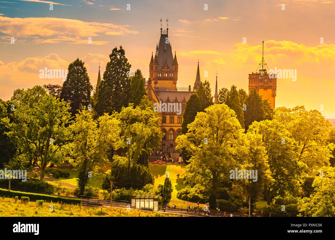 Schloss drachenburg hi-res stock photography and images - Alamy
