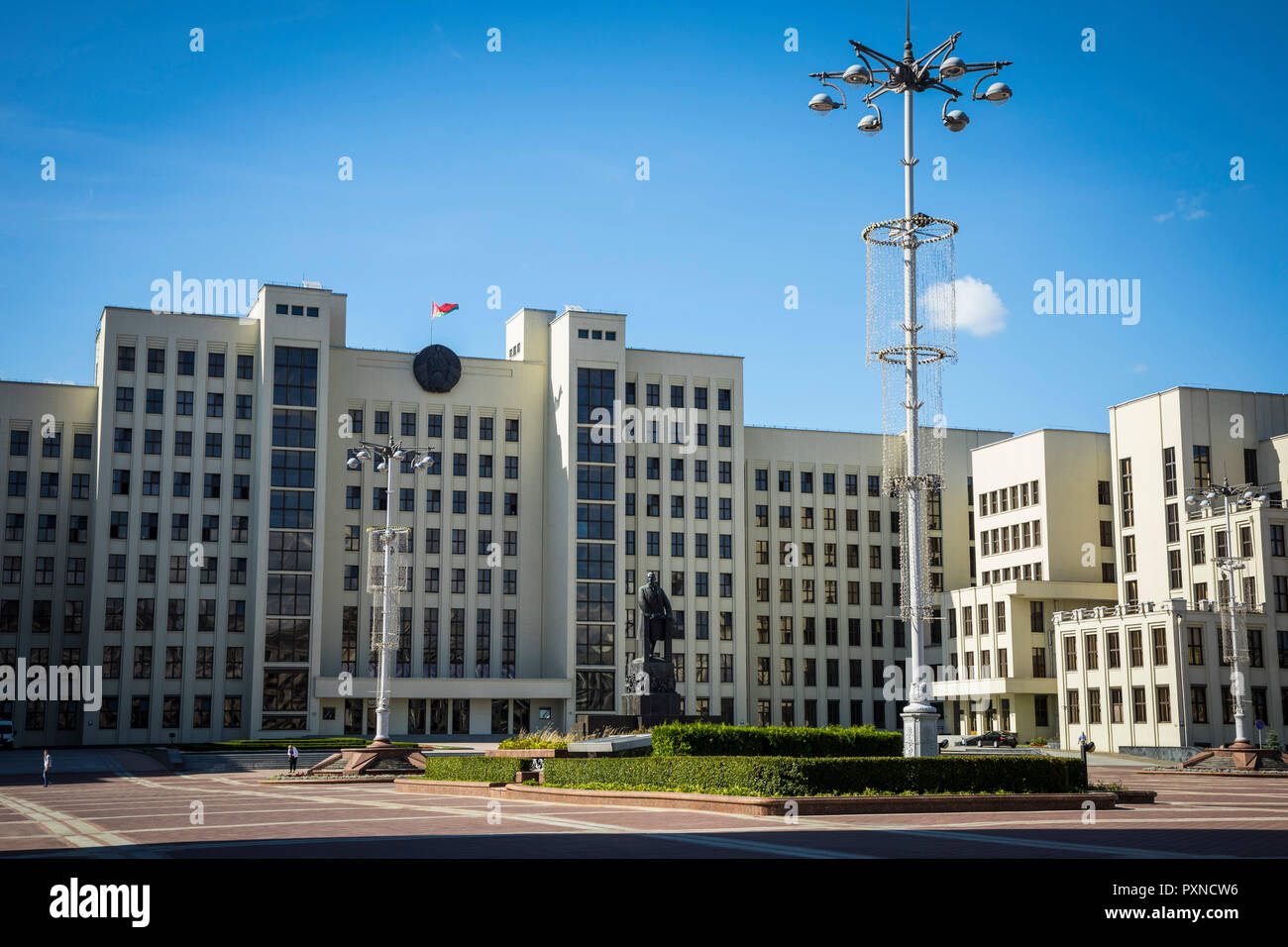 Lenin Statue & Government building, Independence Square, Minsk, Belarus ...