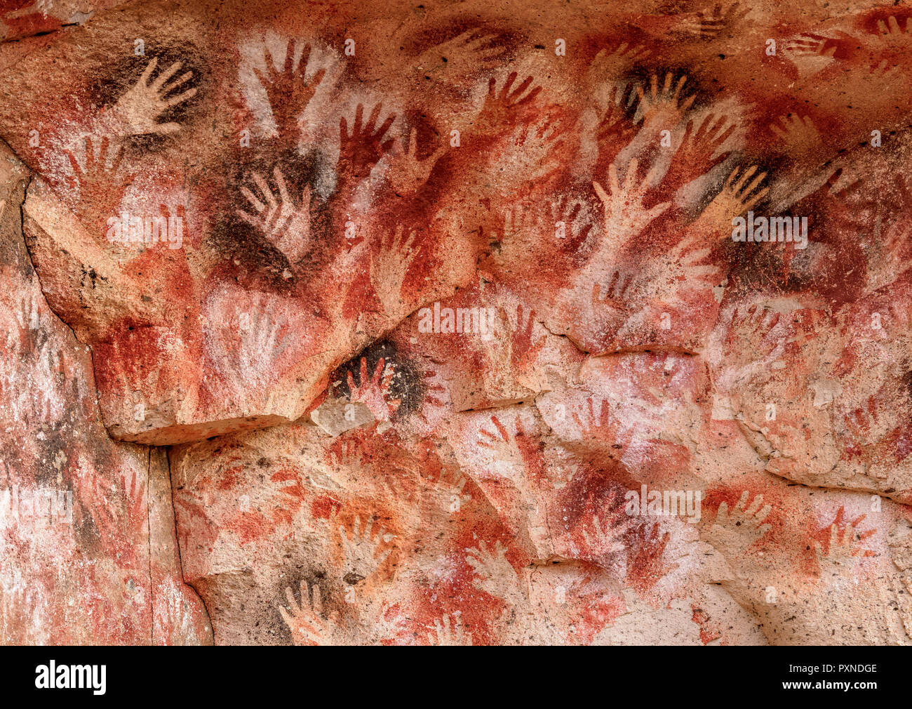 Cueva de las Manos, UNESCO World Heritage Site, Rio Pinturas Canyon ...