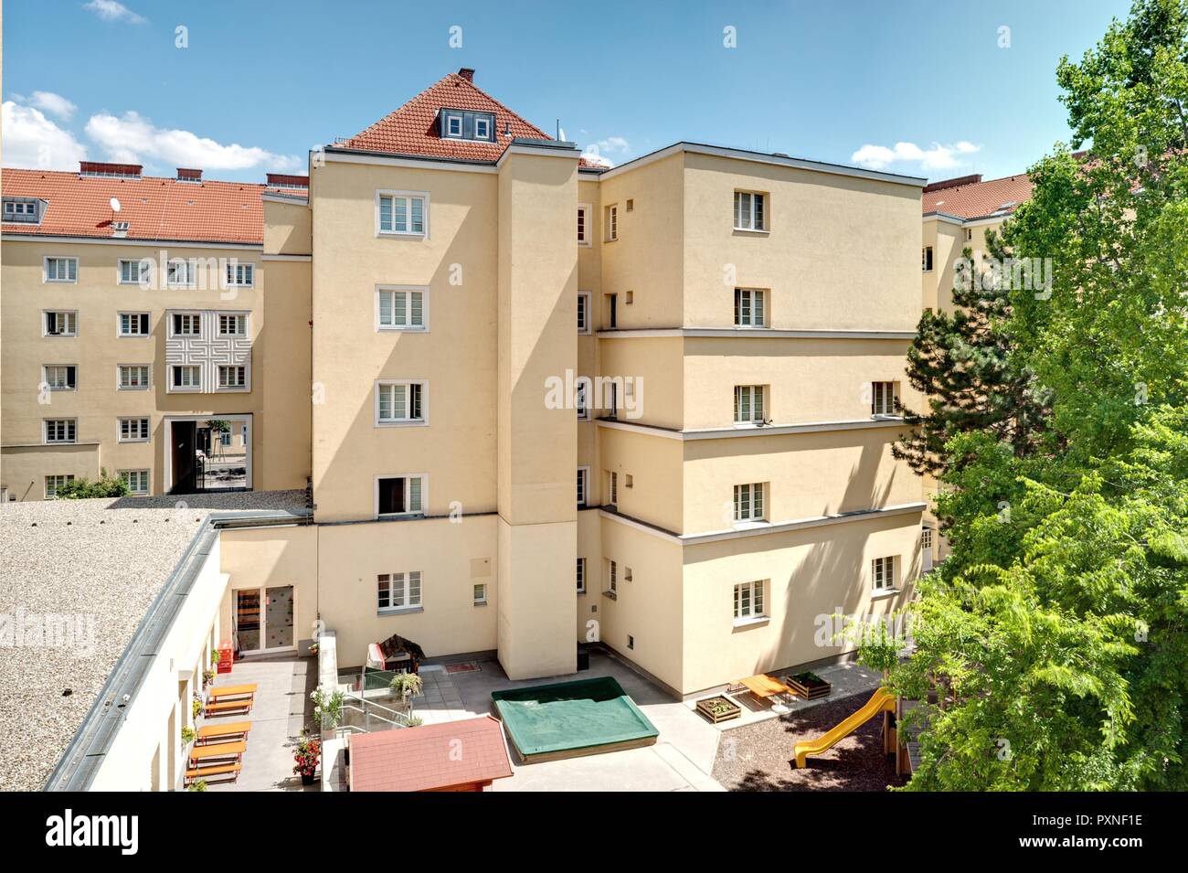 Karl hoger hof hi-res stock photography and images - Alamy