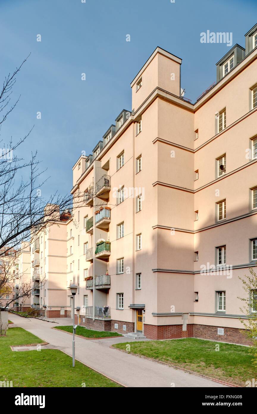 Wien, Gemeindebau des 'Roten Wien' - Vienna, Council Tenement Block ...