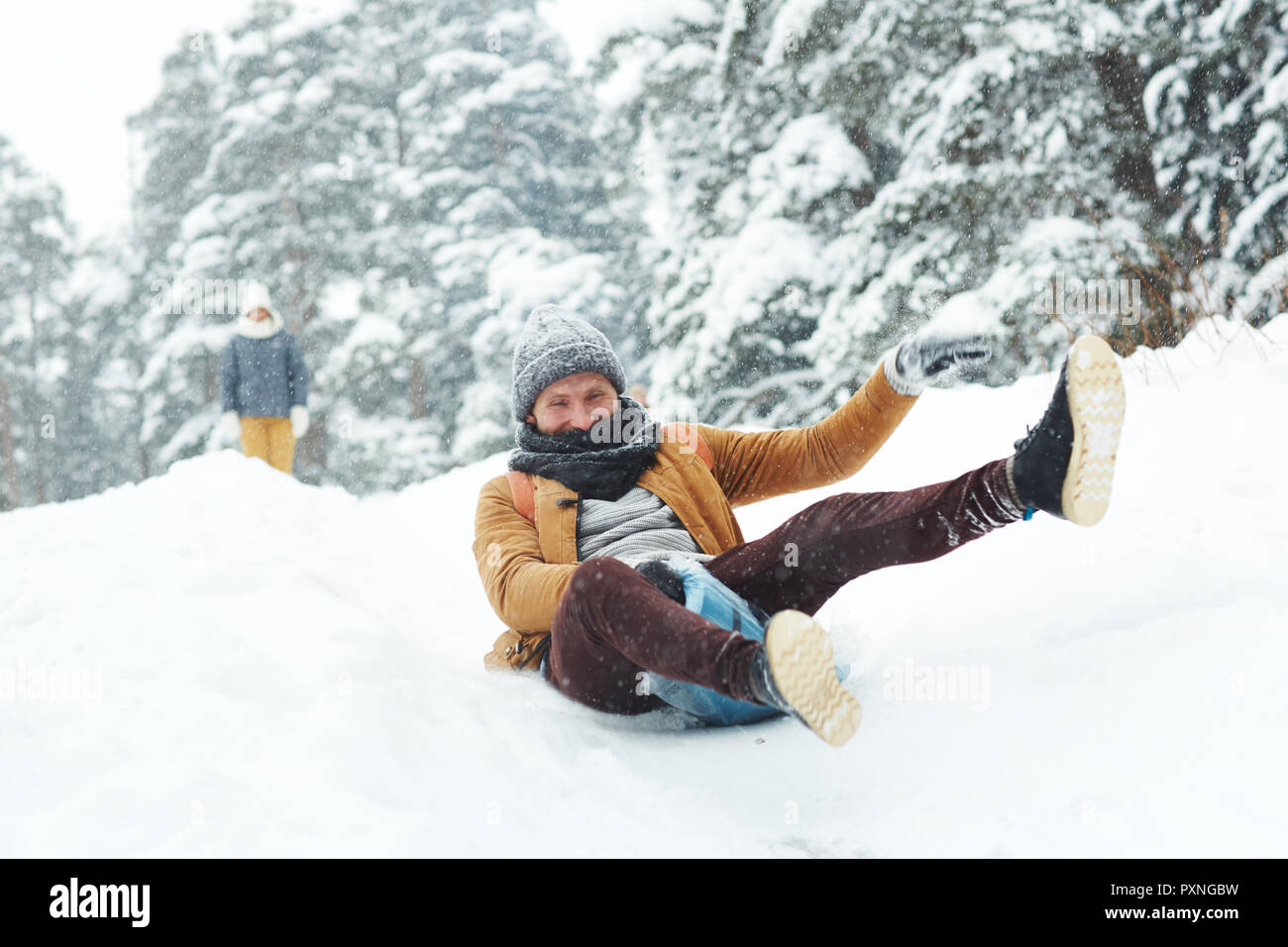 Going down the slide hi-res stock photography and images - Alamy