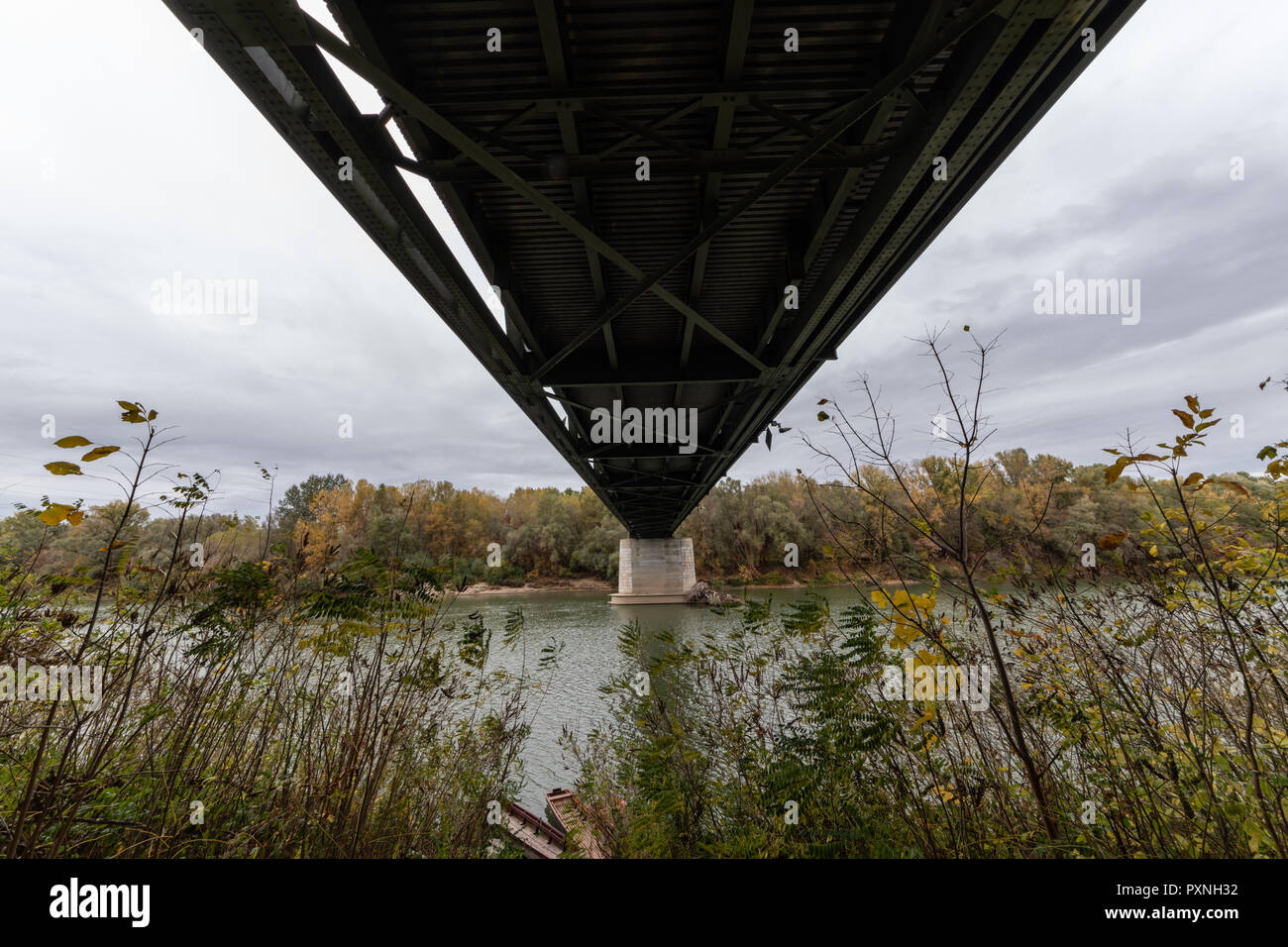 Bridge framework background hi-res stock photography and images - Alamy
