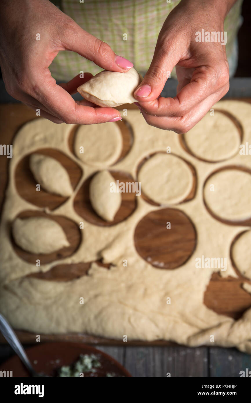 To prepare pie with spinach hi-res stock photography and images - Alamy