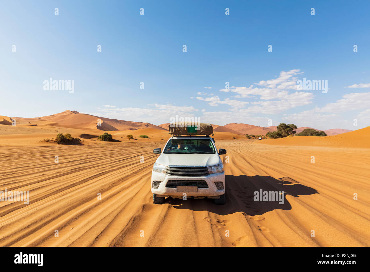 4x4 off road utility vehicle hi-res stock photography and images - Alamy