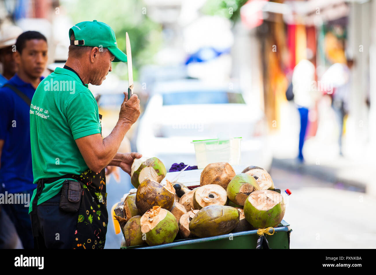 Coconut vendor cartagena hi-res stock photography and images - Alamy
