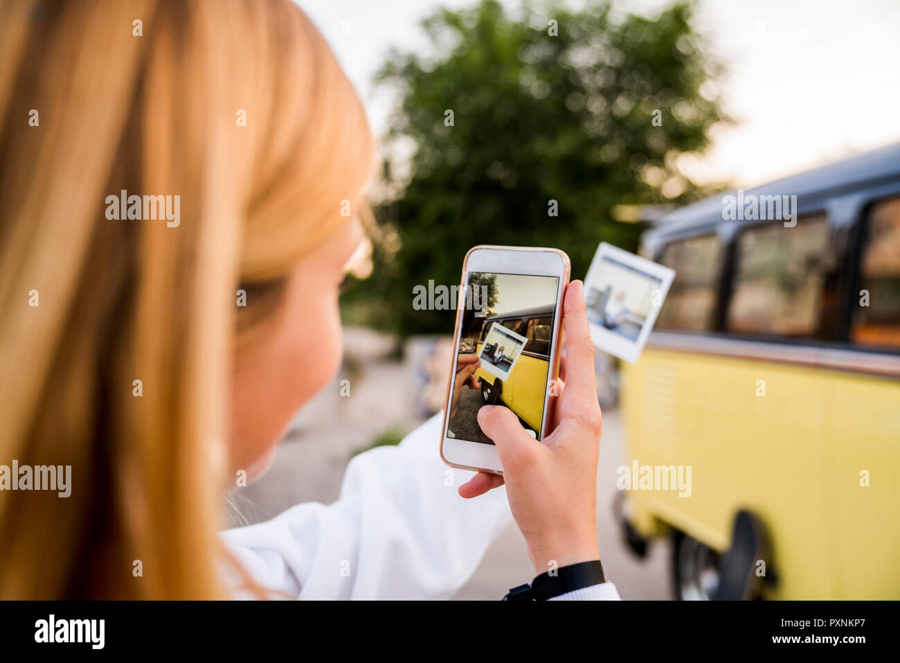 Telecommunication vans hi-res stock photography and images - Alamy