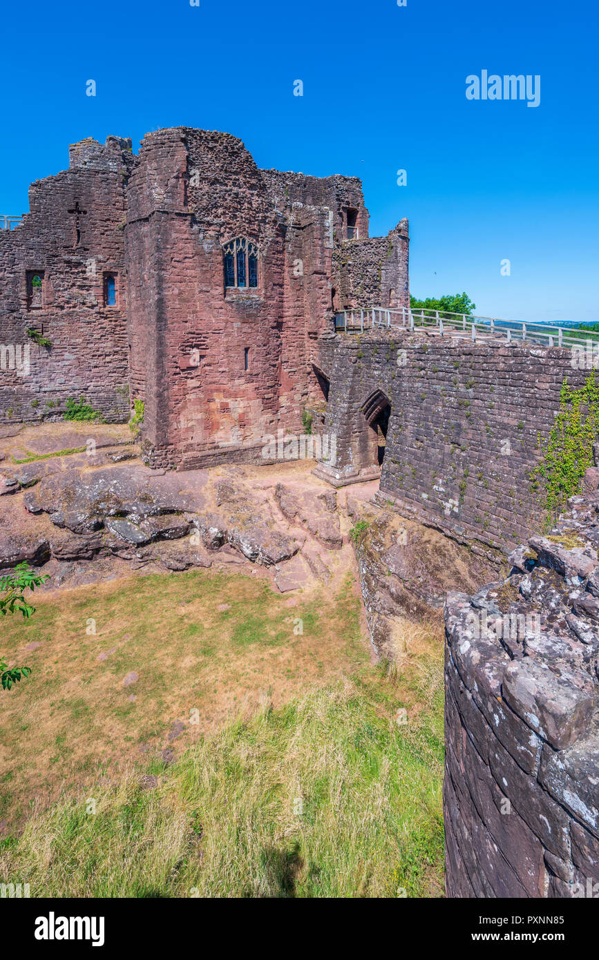Landscape of goodrich castle hi-res stock photography and images - Alamy