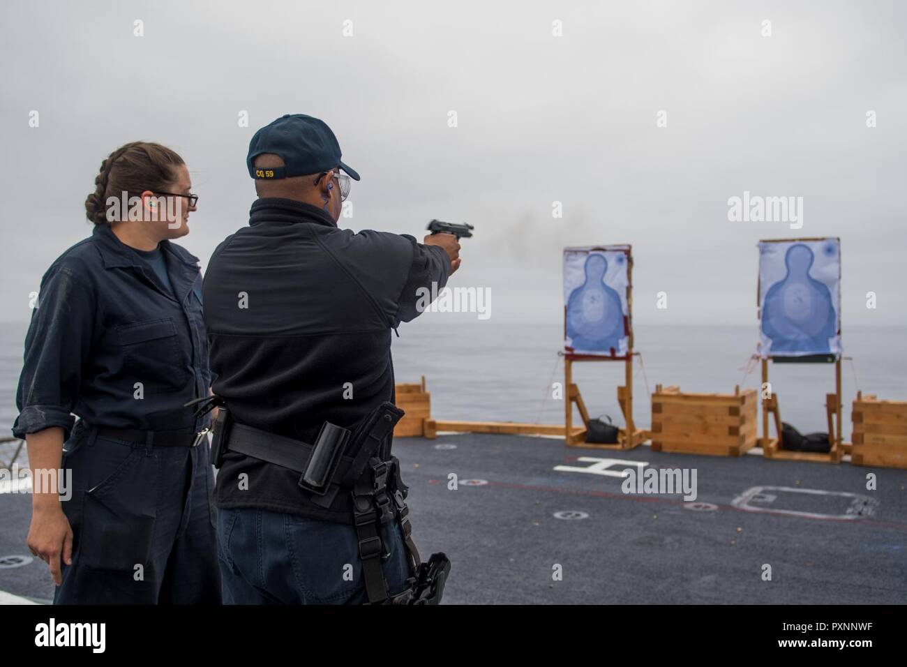 4 PACIFIC OCEAN (June 6, 2017) Chief Warrant Officer Don Carter ...