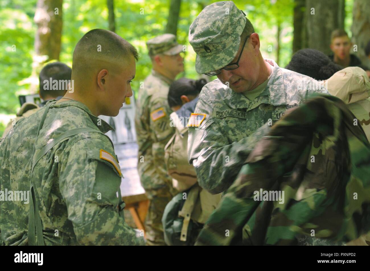Nbc suit army hi-res stock photography and images - Alamy