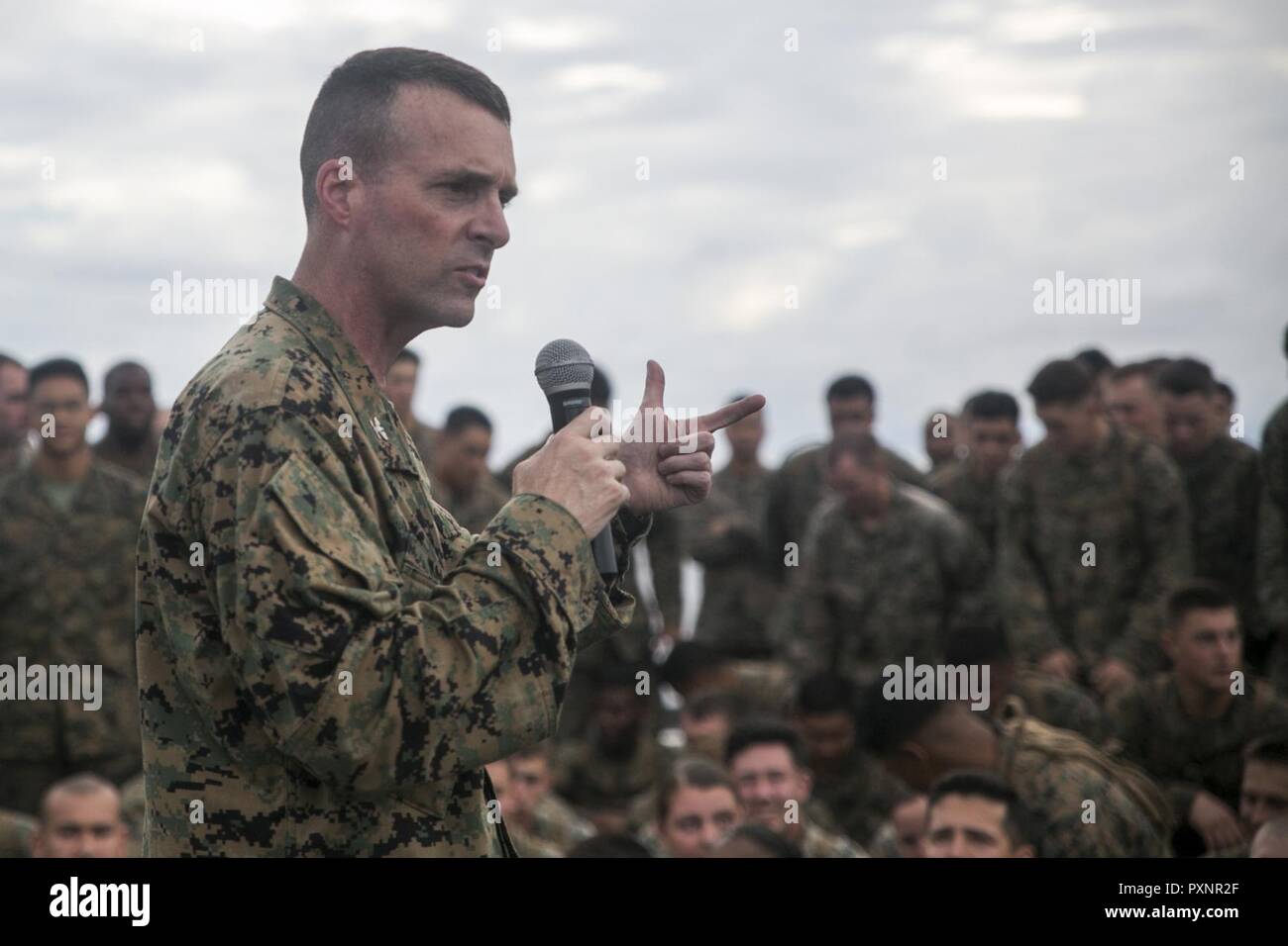 Col tye r wallace hi-res stock photography and images - Alamy