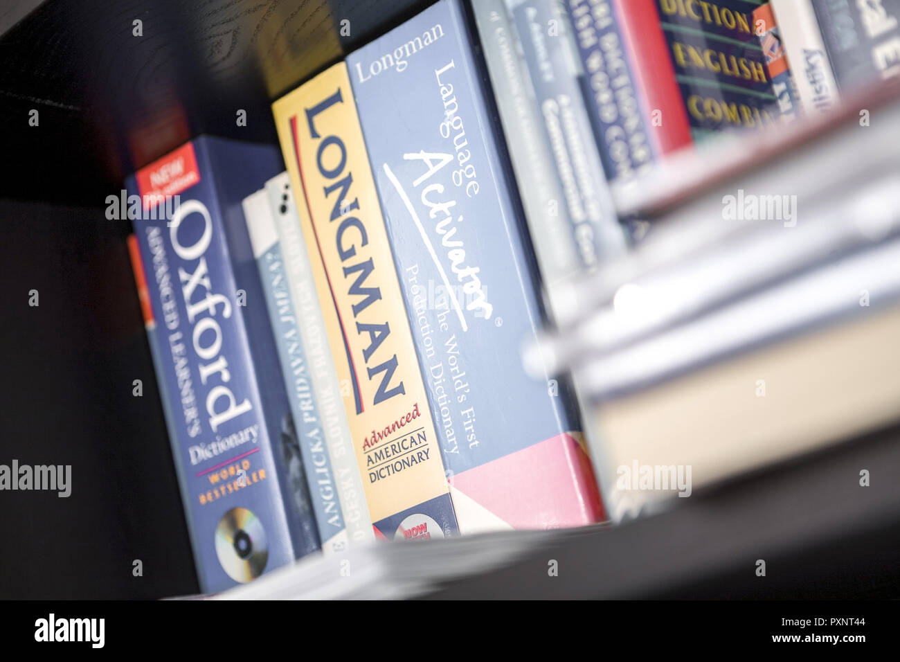 Cambridge dictionary hi-res stock photography and images - Alamy