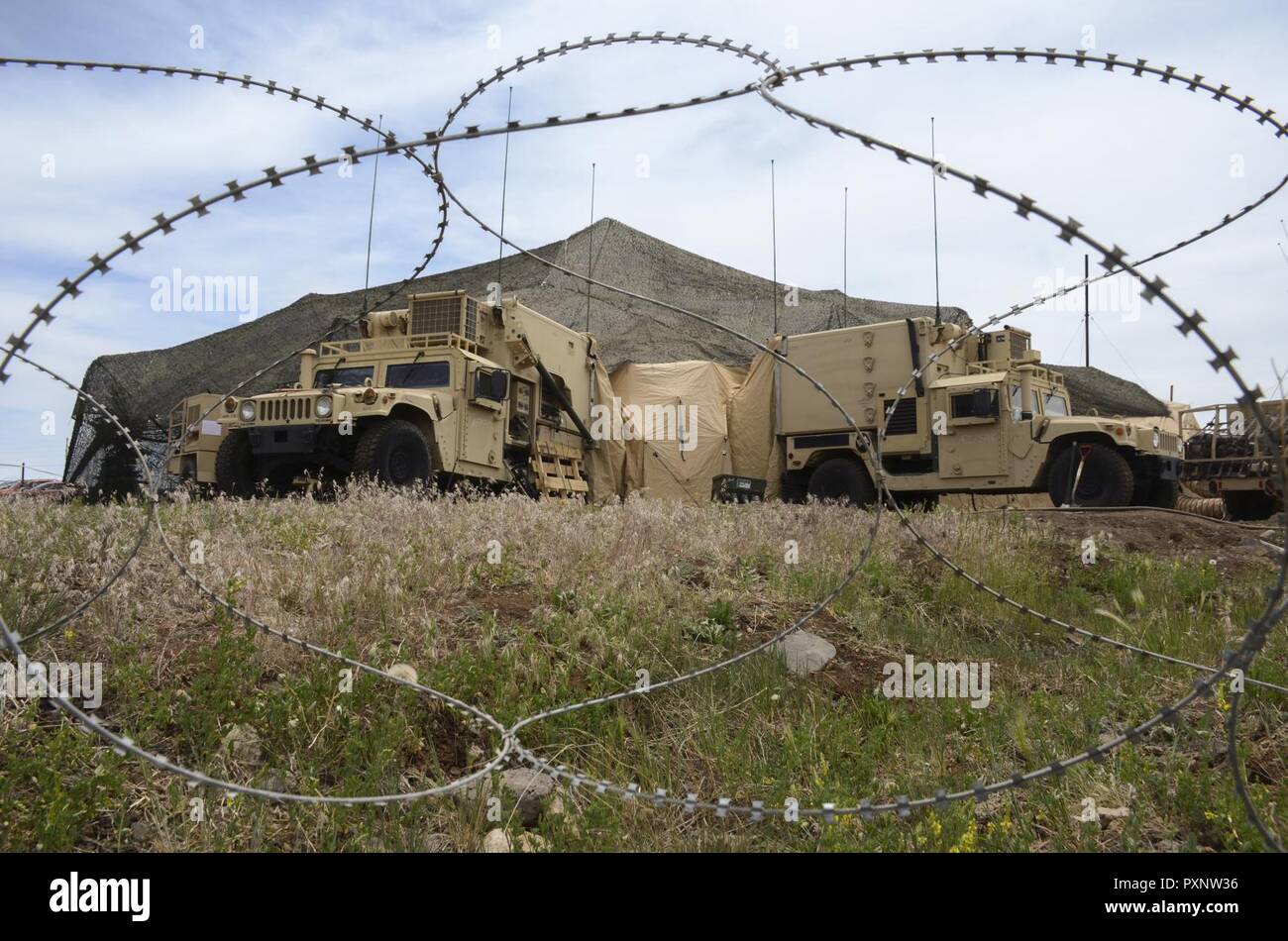 Navajo drum hi-res stock photography and images - Alamy