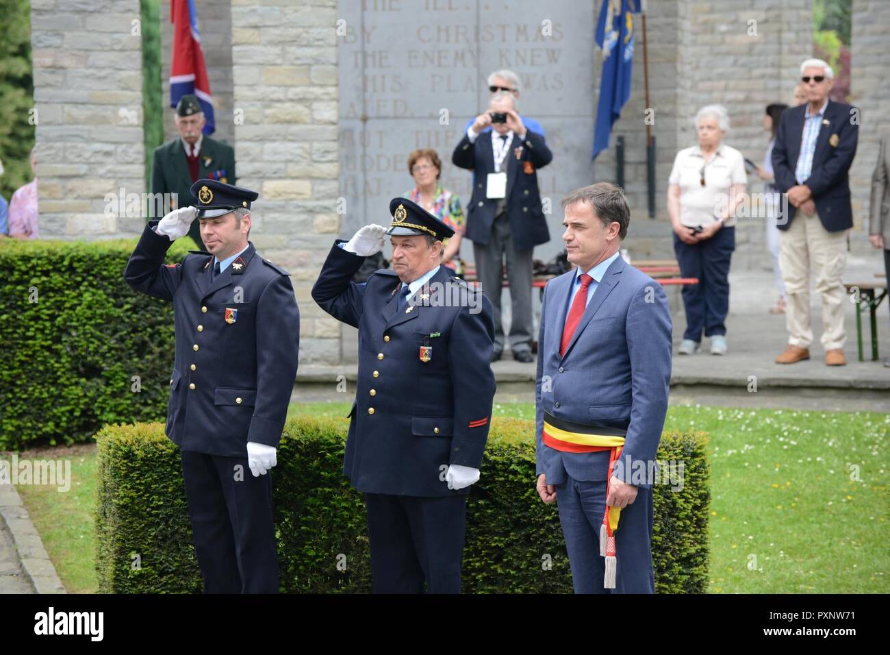 Mayor of Bastogne, Benoit Lutgen, pays tribute in front of the wreath ...
