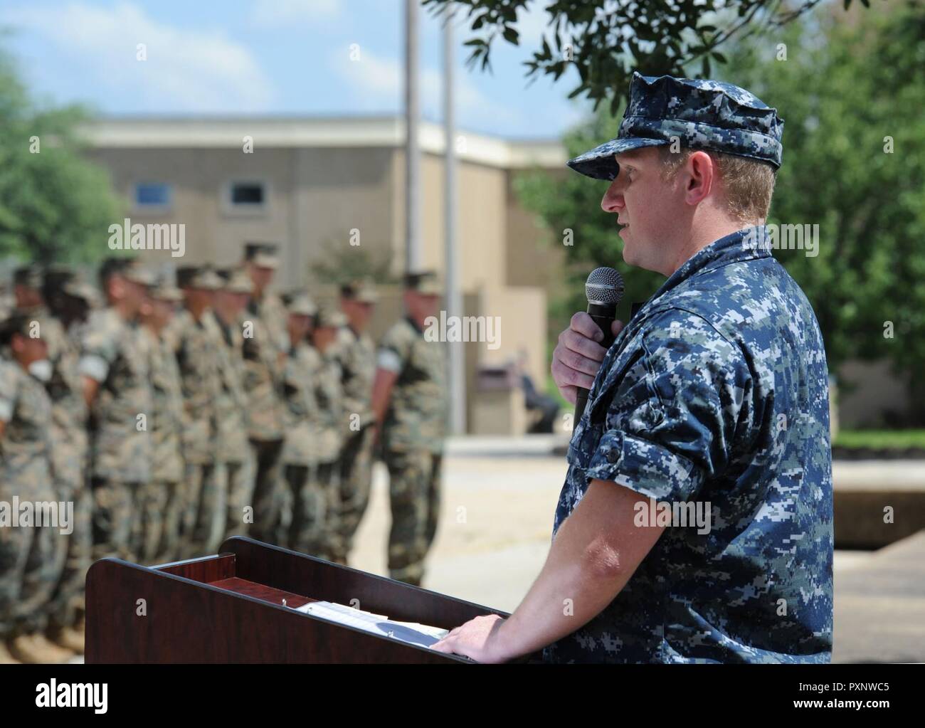 Aviation aerographers mate hi-res stock photography and images - Alamy