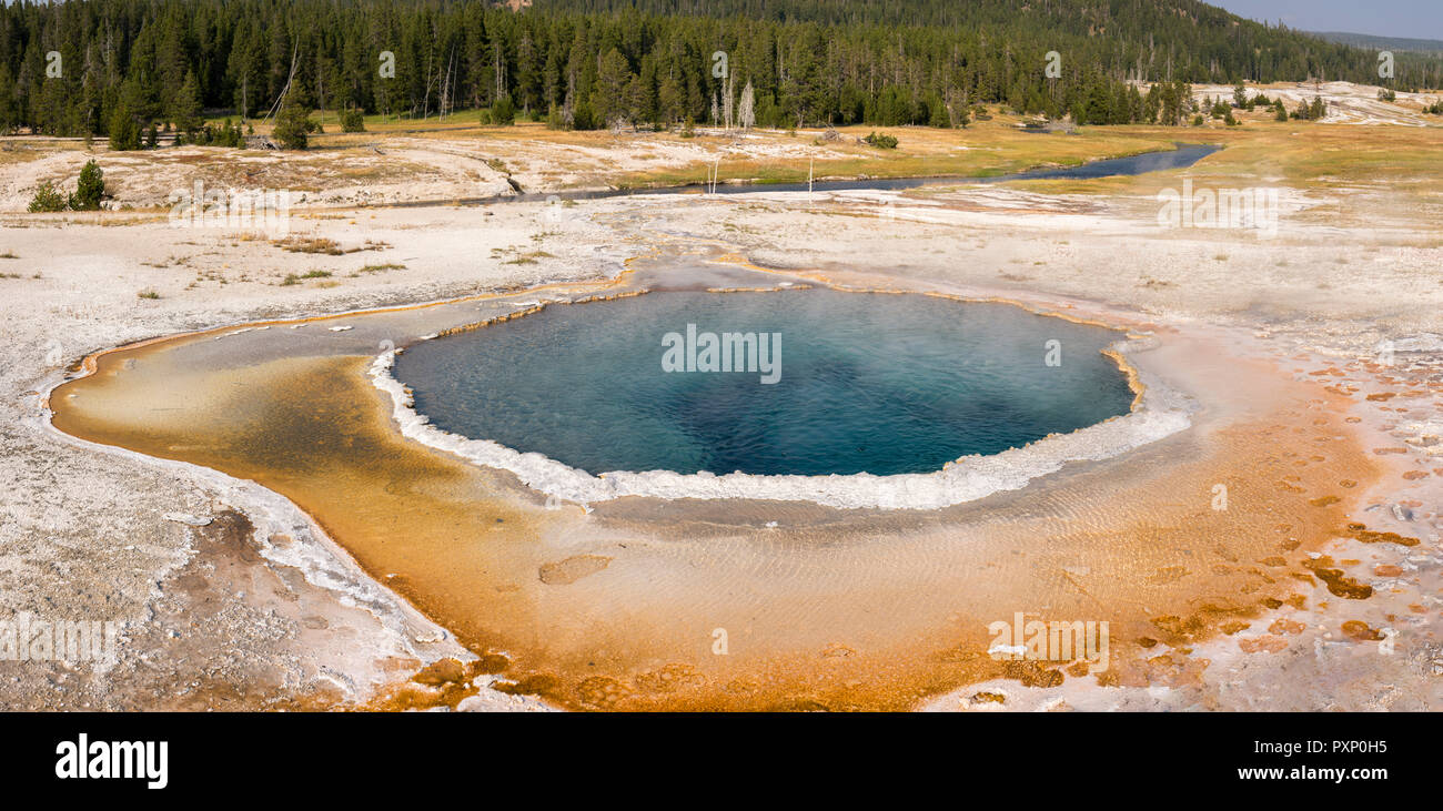 Acid pools yellowstone hi-res stock photography and images - Alamy