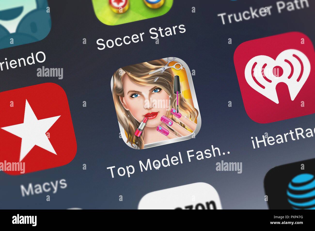 Top model makeover hi-res stock photography and images - Alamy