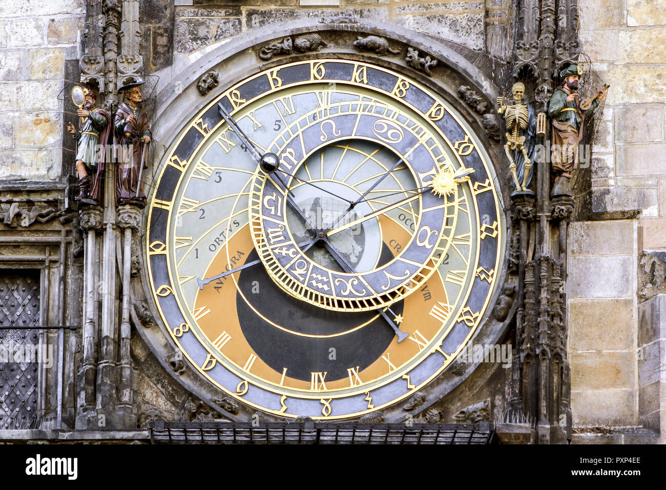 Astronomische uhr hi-res stock photography and images - Alamy